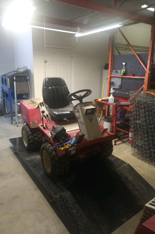 Ventrac 3000 4x4 articulating tractor - lder but solid Ventrac 3000 with fresh 23HP V twin ...