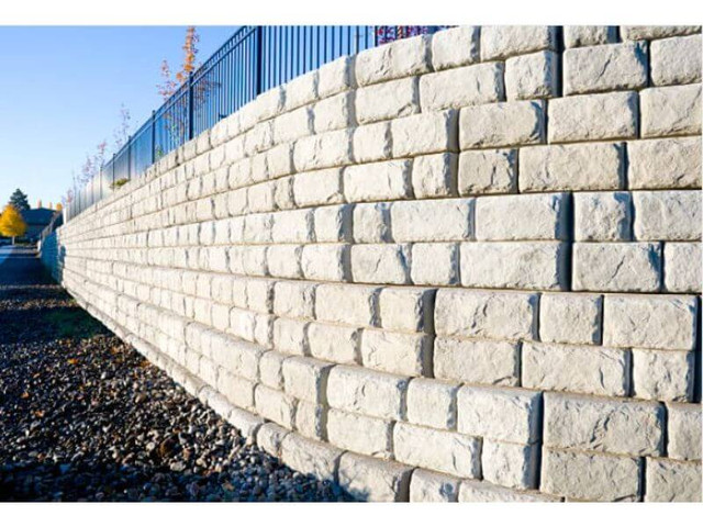 Classical Interlocking Retaining Walls Installation - If you are ...