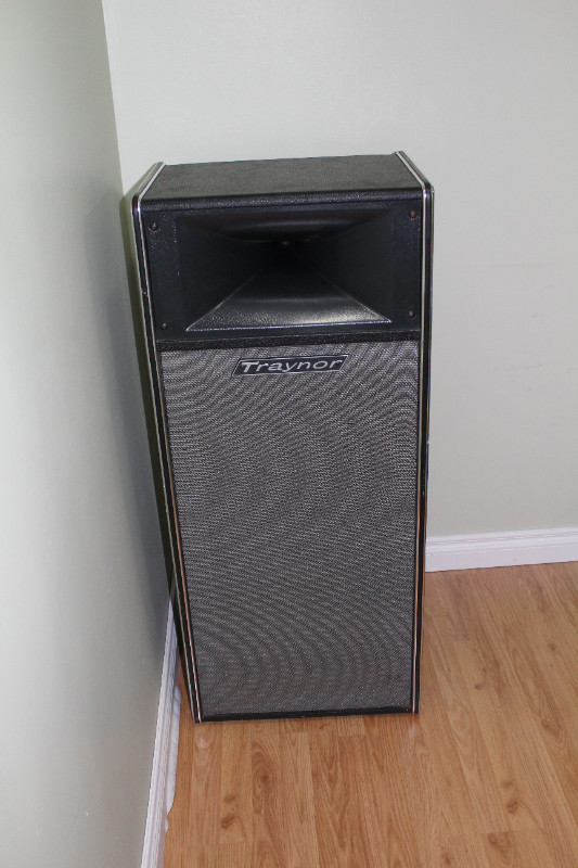 Traynor PA Speaker Cabinet and Tweeter For Sale - Hi I have a Traynor ...