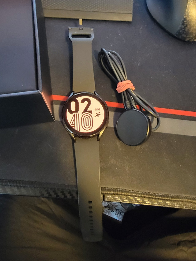 Samsung Galaxy Watch4 SM R875F 44mm LTE Black - Selling my mint ...