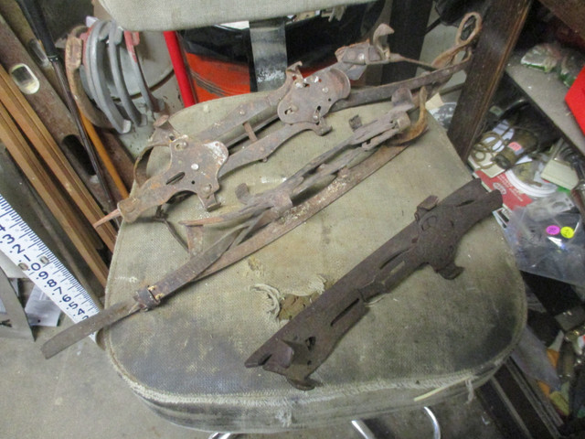 CIRCA 1920s CLAMP ON ICE SKATES 20 FOR THE LOT OUTDOOR DECOR - Selling ...